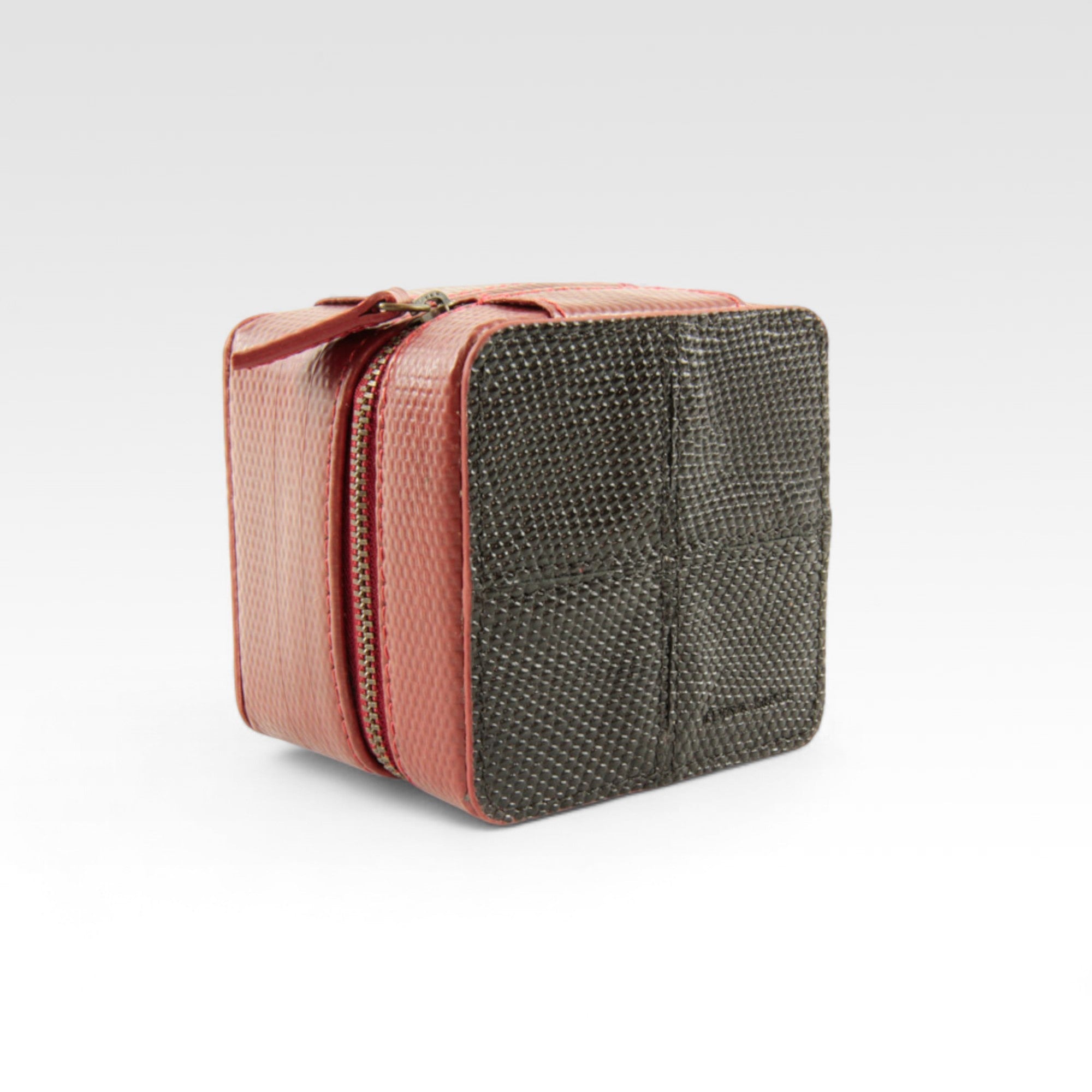 Recycled Leather Medium Jewellery Box | Elvis & Kresse