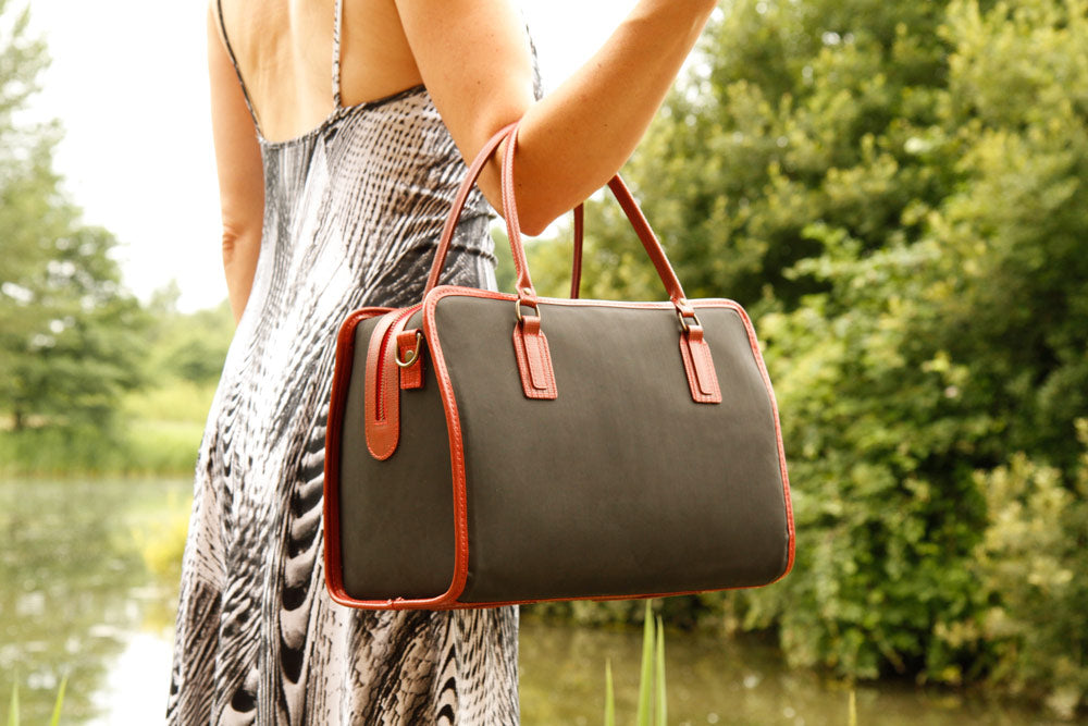 Sustainable Large Post Bag | Elvis & Kresse